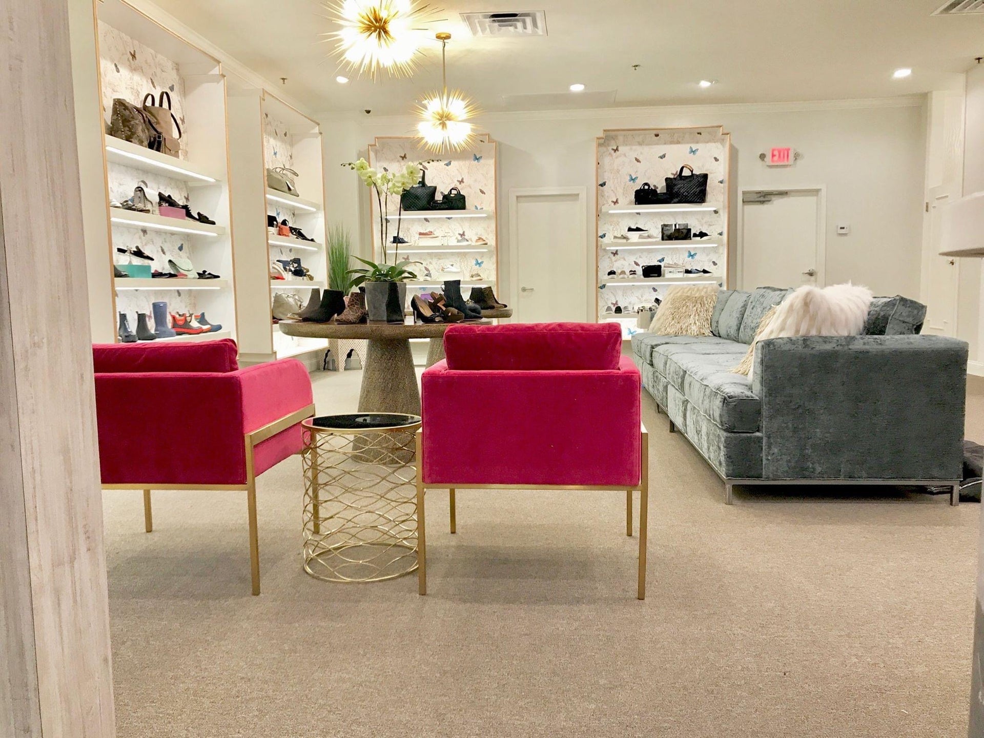 About Us | Shop Our Stylish Women’s Boutique | Peter Kate